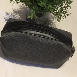 Tumi | Bags | Tumi Soft Travel Case | Poshmark